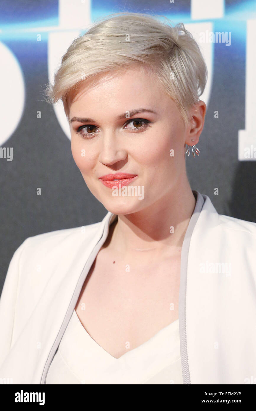 'Insurgent' World Premiere - Arrivals Featuring: Veronica Roth Where ...