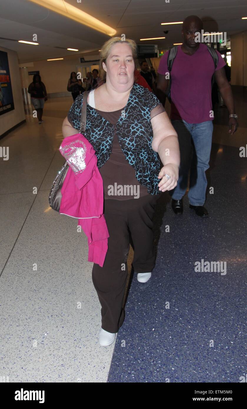 'Honey Boo Boo's' Mama June arrives at Los Angeles International ...