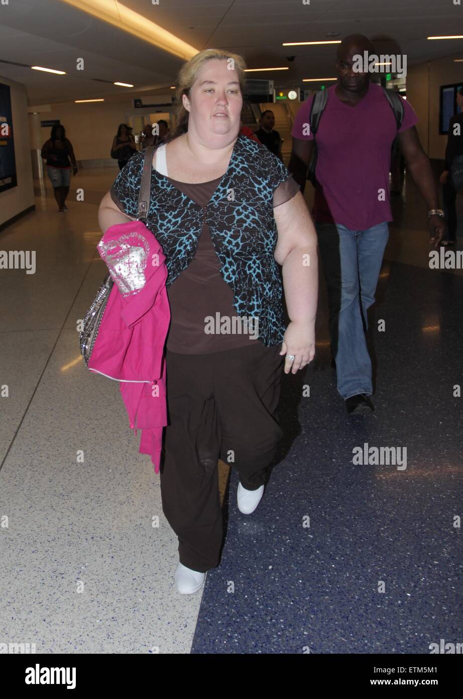 'Honey Boo Boo's' Mama June arrives at Los Angeles International ...