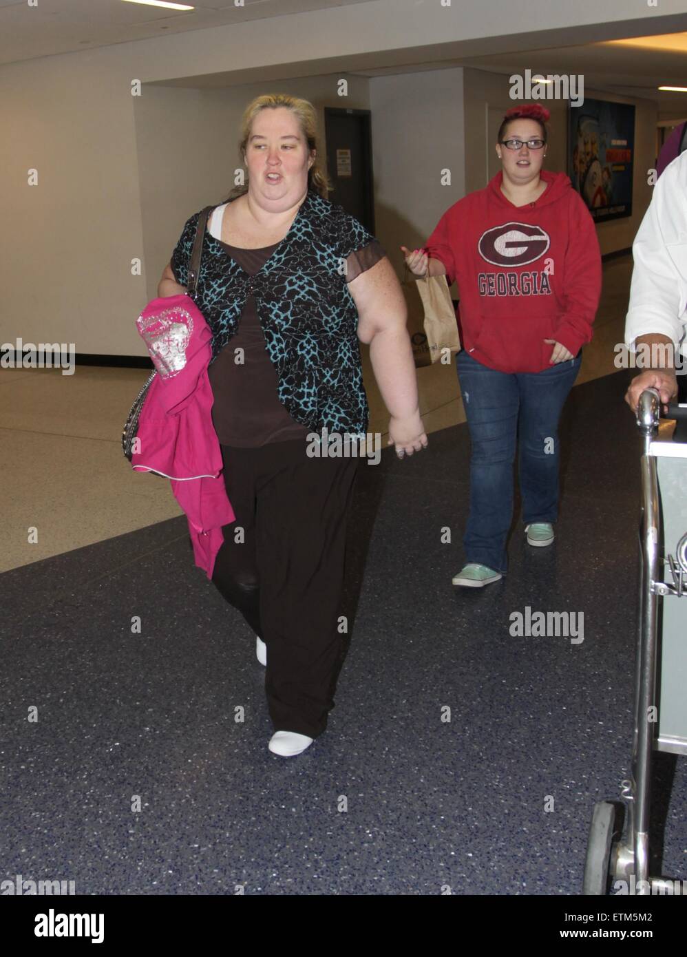 Honey Boo Boos Mama June Arrives At Los Angeles International