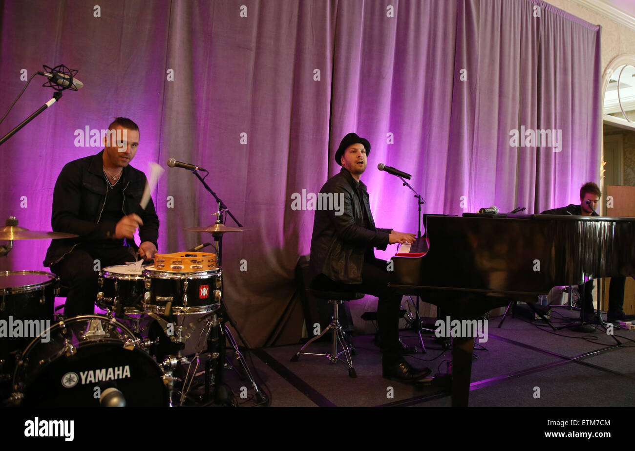 The Get In Touch Foundation’s 2nd Annual 'PRETTY IN PINK' Luncheon ...