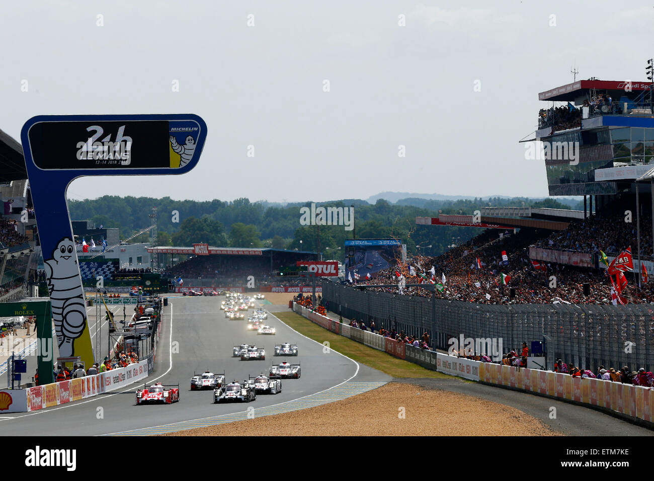 Le mans start hi-res stock photography and images - Alamy