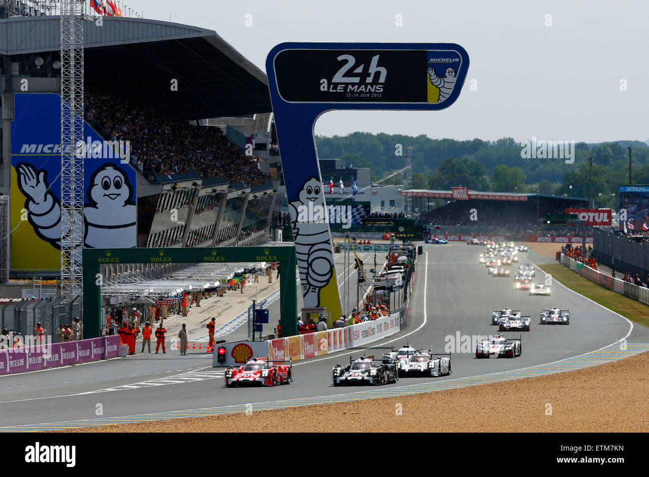 Le mans start hi-res stock photography and images - Alamy