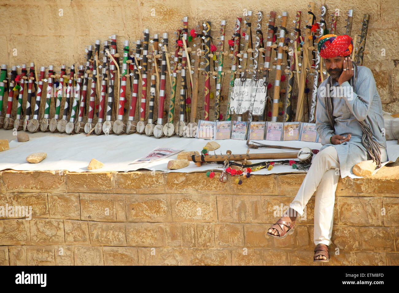 India indian musical instruments hi-res stock photography and images ...