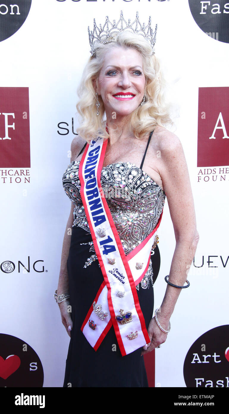 Art Hearts Fashion Week Fall/Winter 2015 - Sue Wong - Arrivals ...