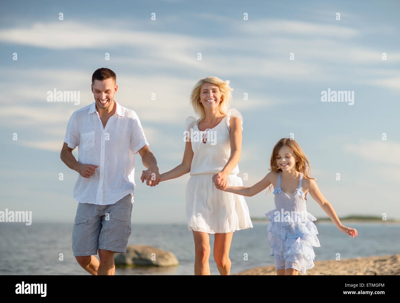 happy family at the seaside Stock Photo - Alamy