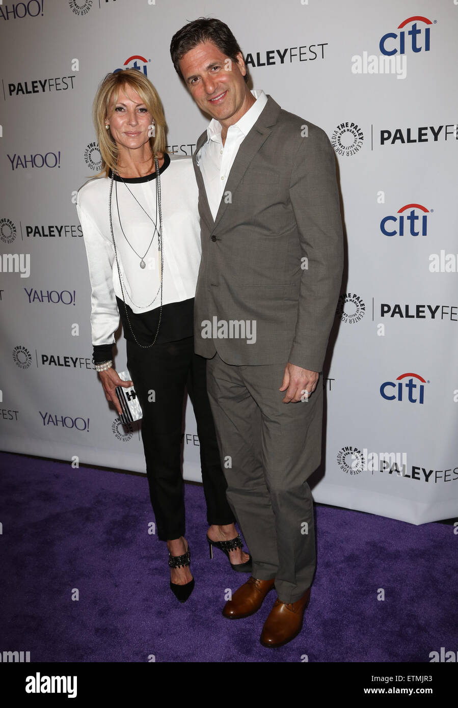 Krista levitan and steve levitan hi-res stock photography and images ...