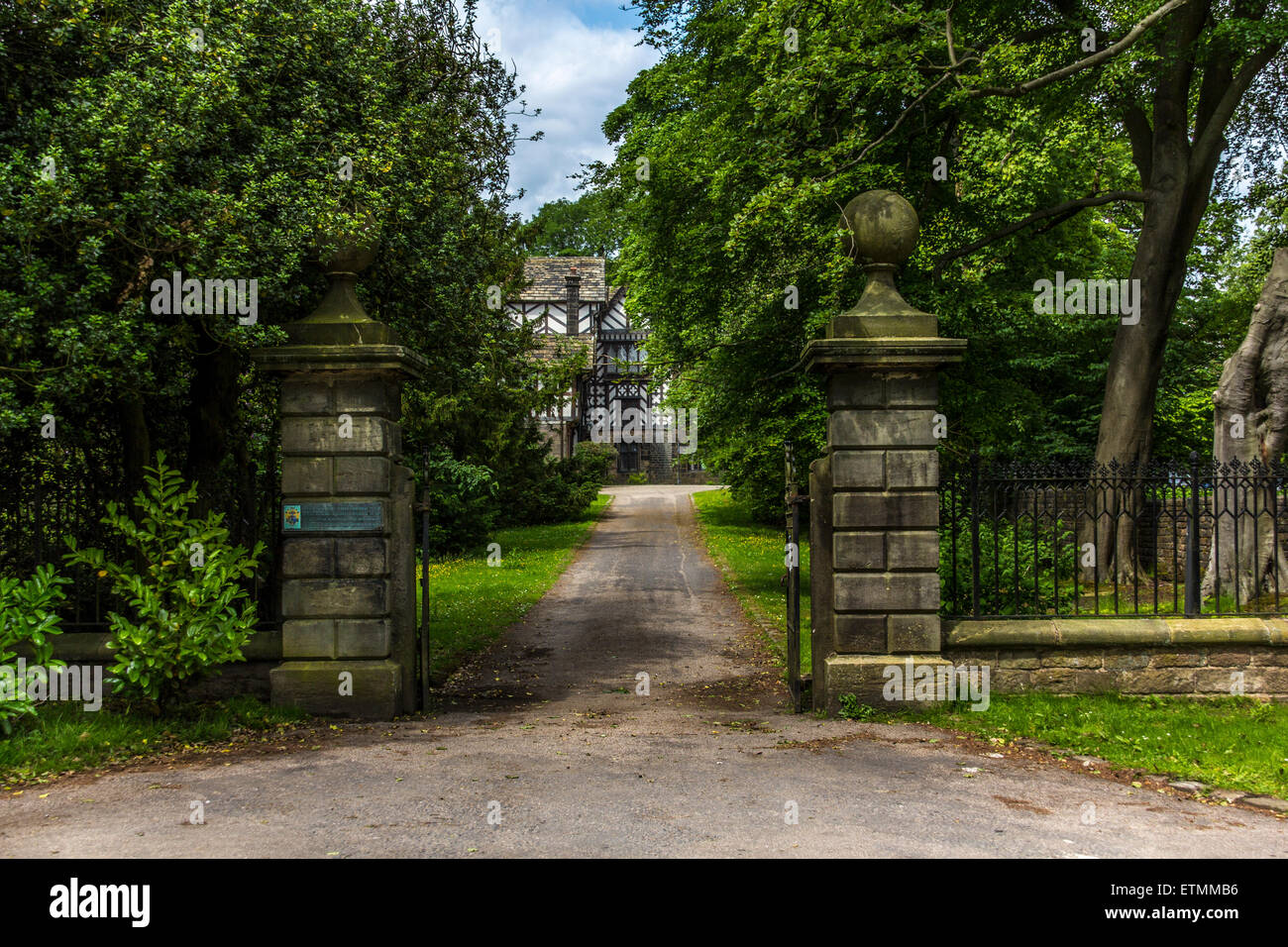 Gate historic building half open hi-res stock photography and images ...