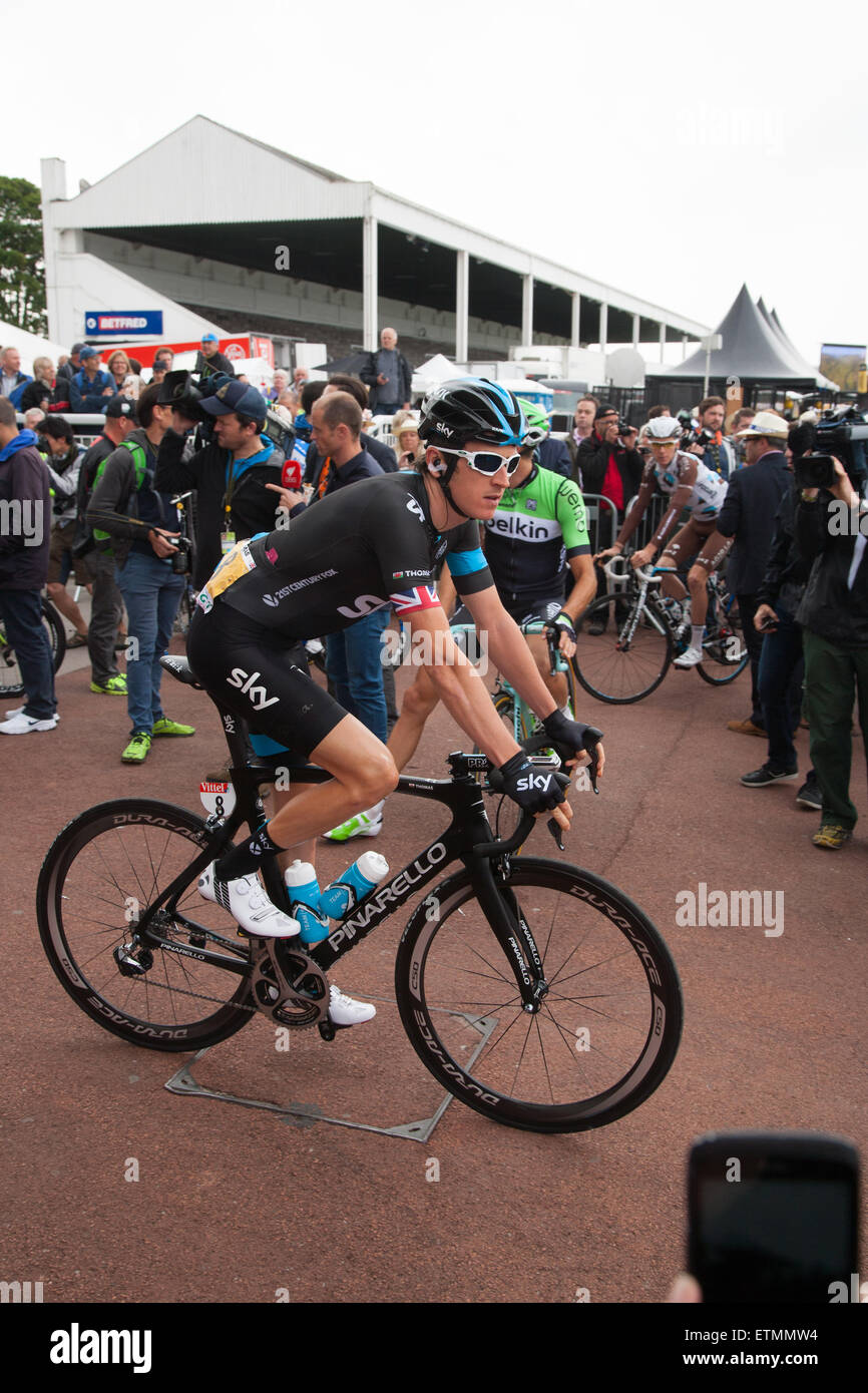 Cycle route york racecourse hi-res stock photography and images - Alamy