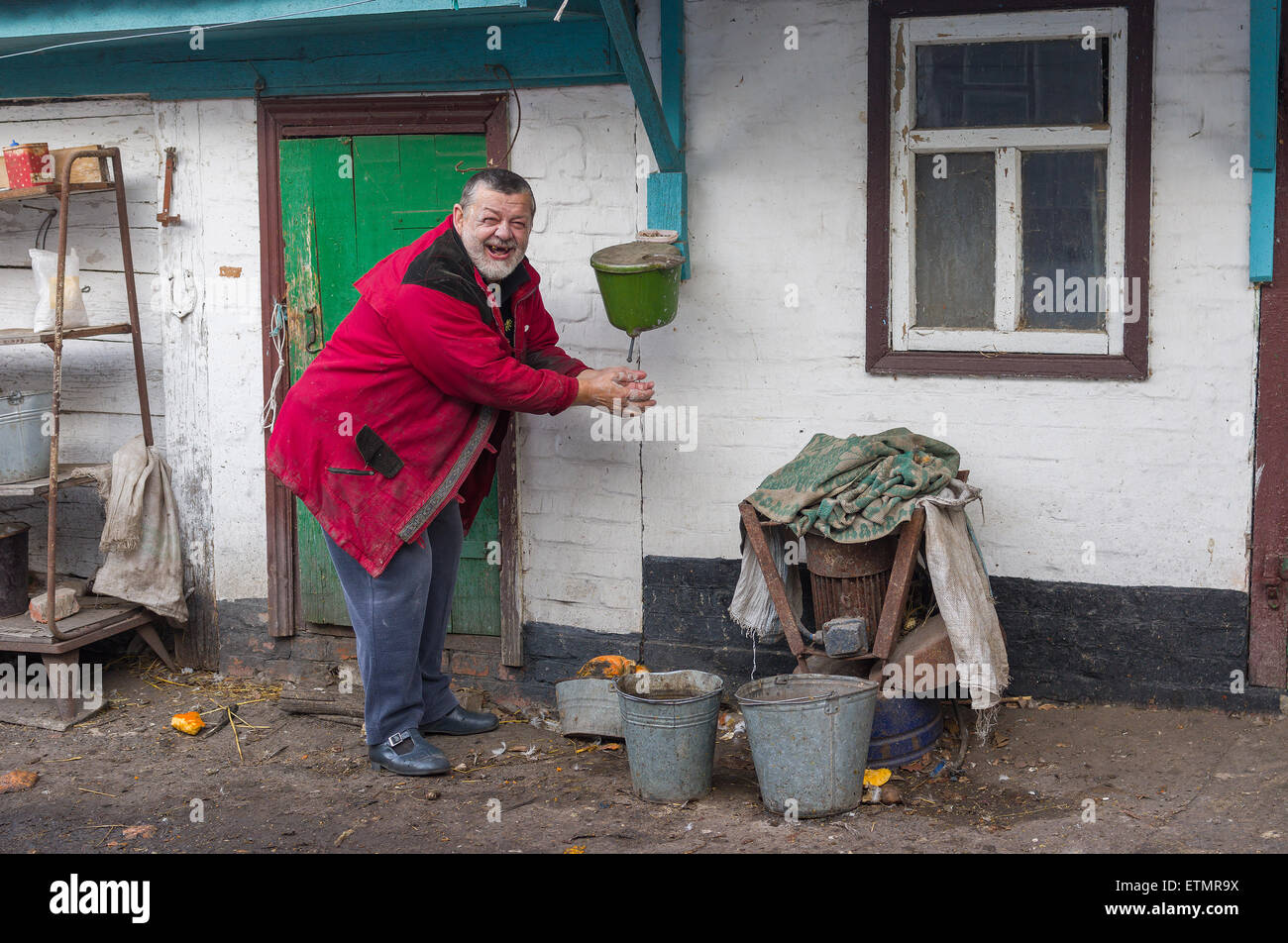 Ukrainian peasant house hi-res stock photography and images - Alamy