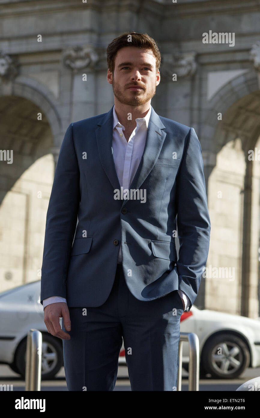 Actor Richard Madden at the 'Cinderella' photocall in Madrid Featuring ...