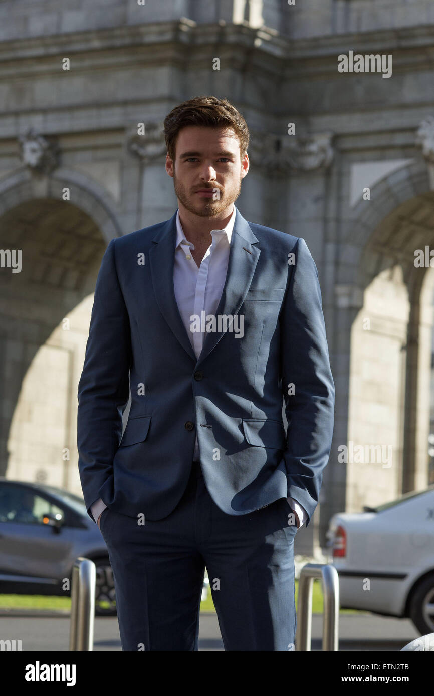 Actor Richard Madden at the 'Cinderella' photocall in Madrid Featuring ...