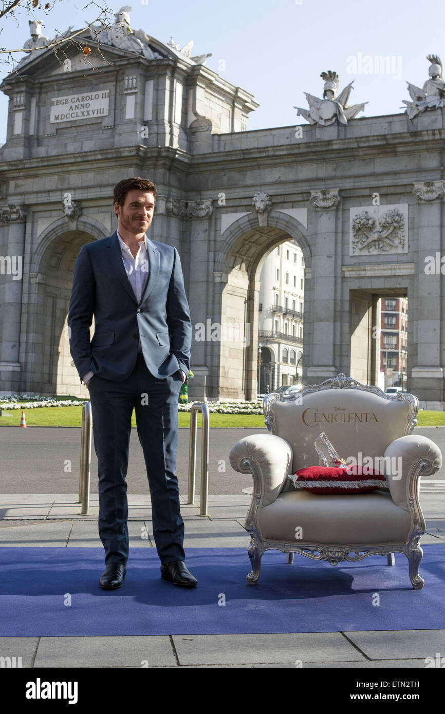 Actor Richard Madden at the 'Cinderella' photocall in Madrid Featuring ...
