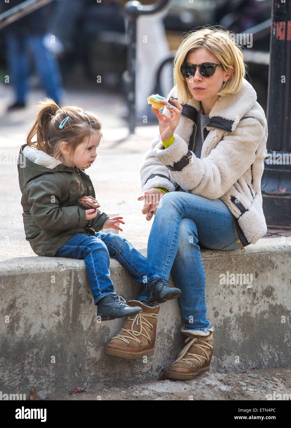 Sienna Miller takes her daughter Marlowe to a playground in the West ...