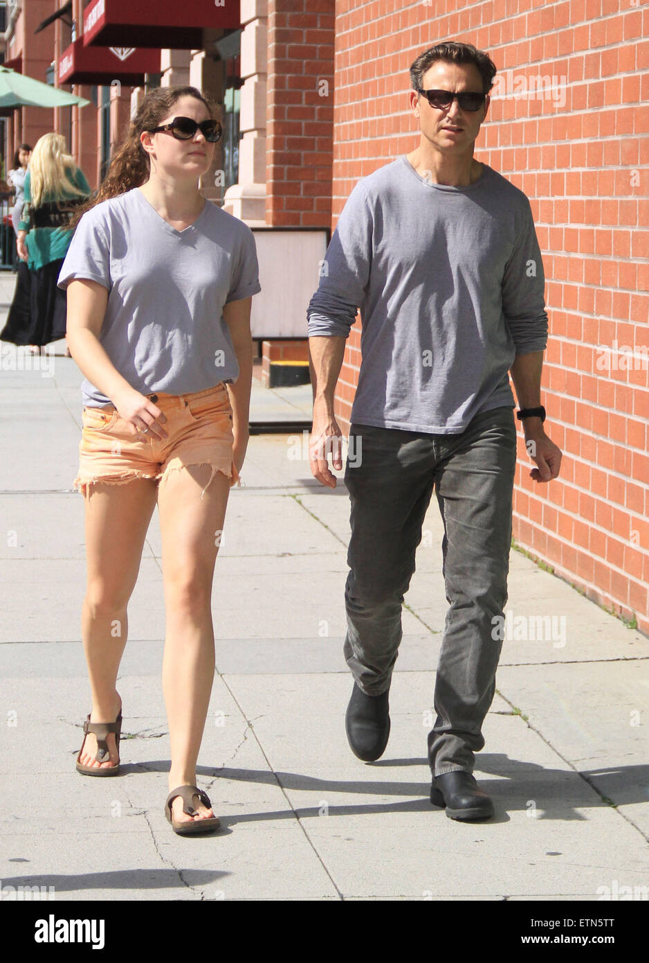 Scandal star, Tony Goldwyn takes his daughter shopping in Beverly Hills ...