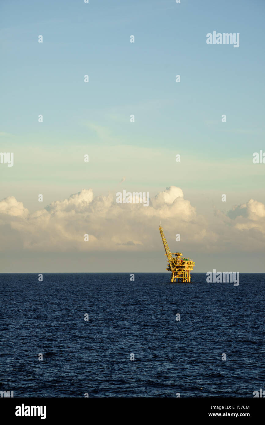 Offshore gas platform Stock Photo - Alamy