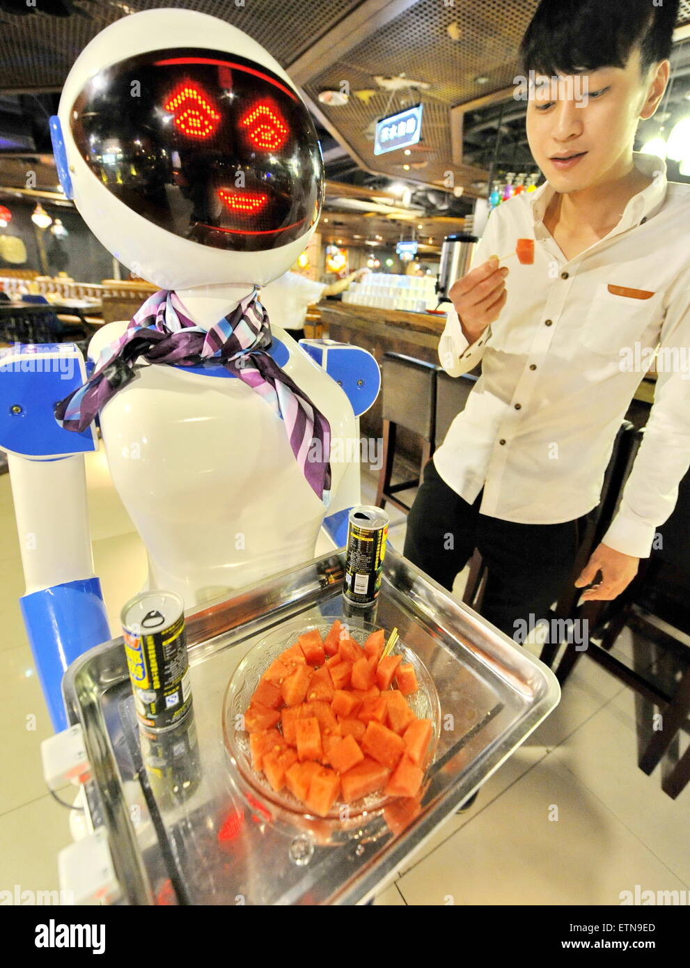 Industrial robot 11 hi-res stock photography and images - Alamy