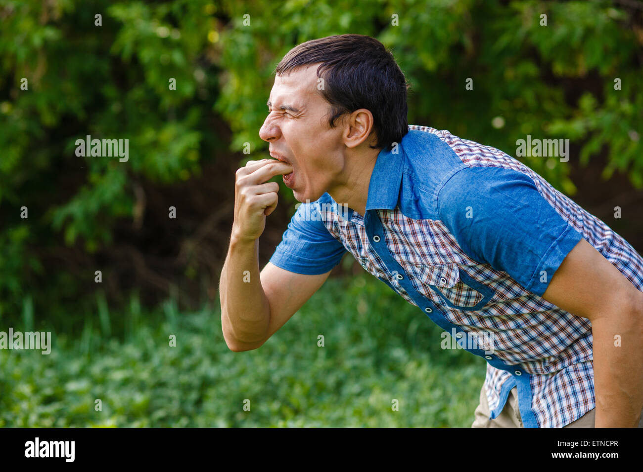 Vomiting street hi-res stock photography and images - Alamy