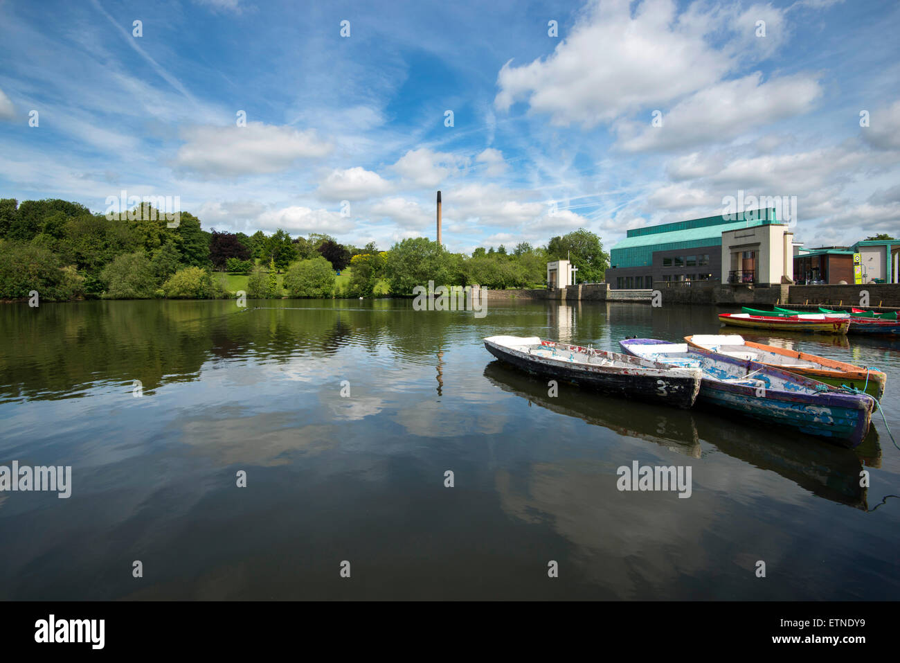 Reflections in the boating lake at Highfields University Park in ...