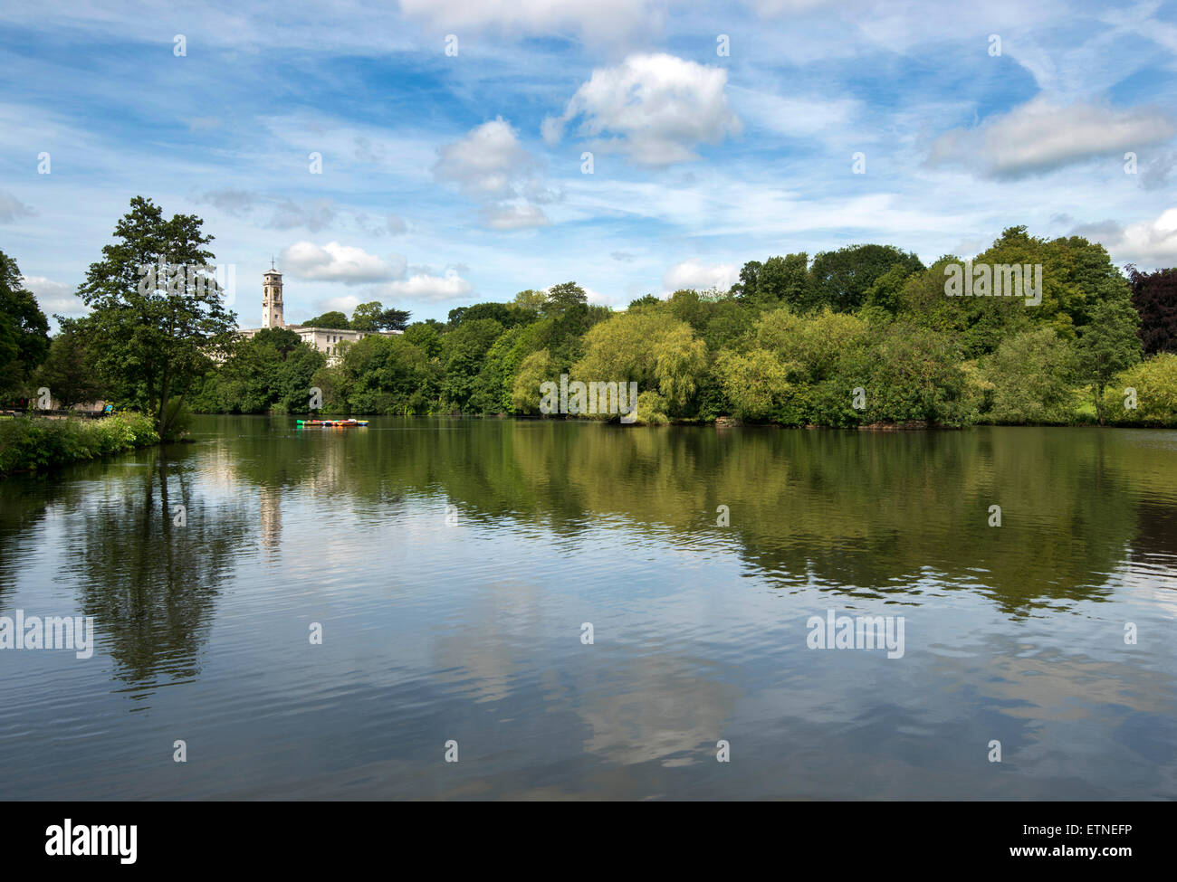 Reflections in the boating lake at Highfields University Park in ...