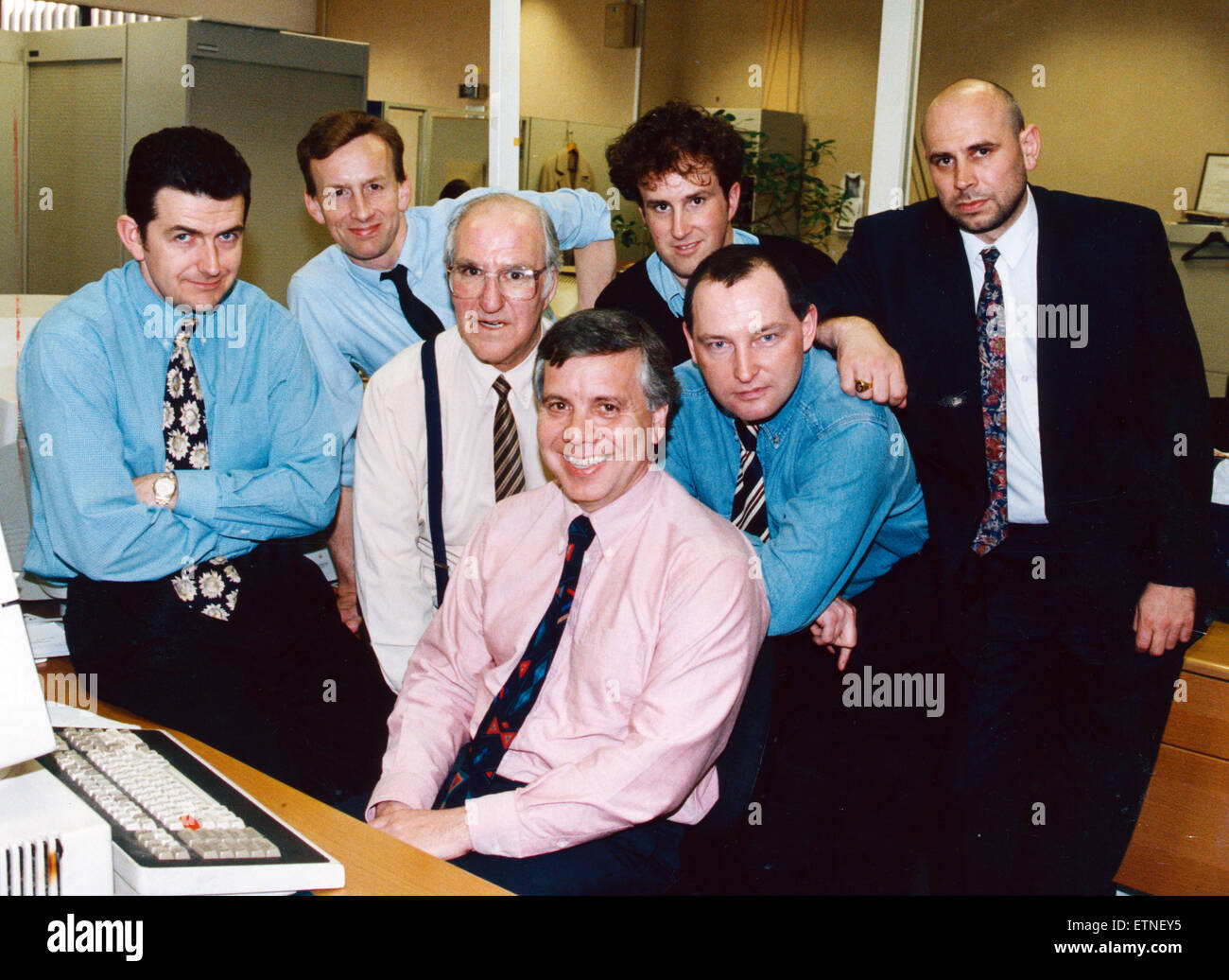 Liverpool Echo Sports Team. 5th May 1997. Ken Rogers seated Stock Photo ...