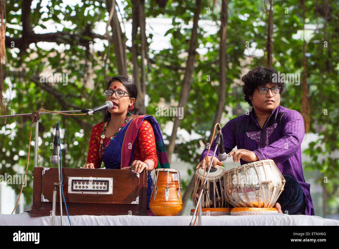 Dhaka, Bangladesh. 15th June, 2015. Bengali people celebrate Borsha ...