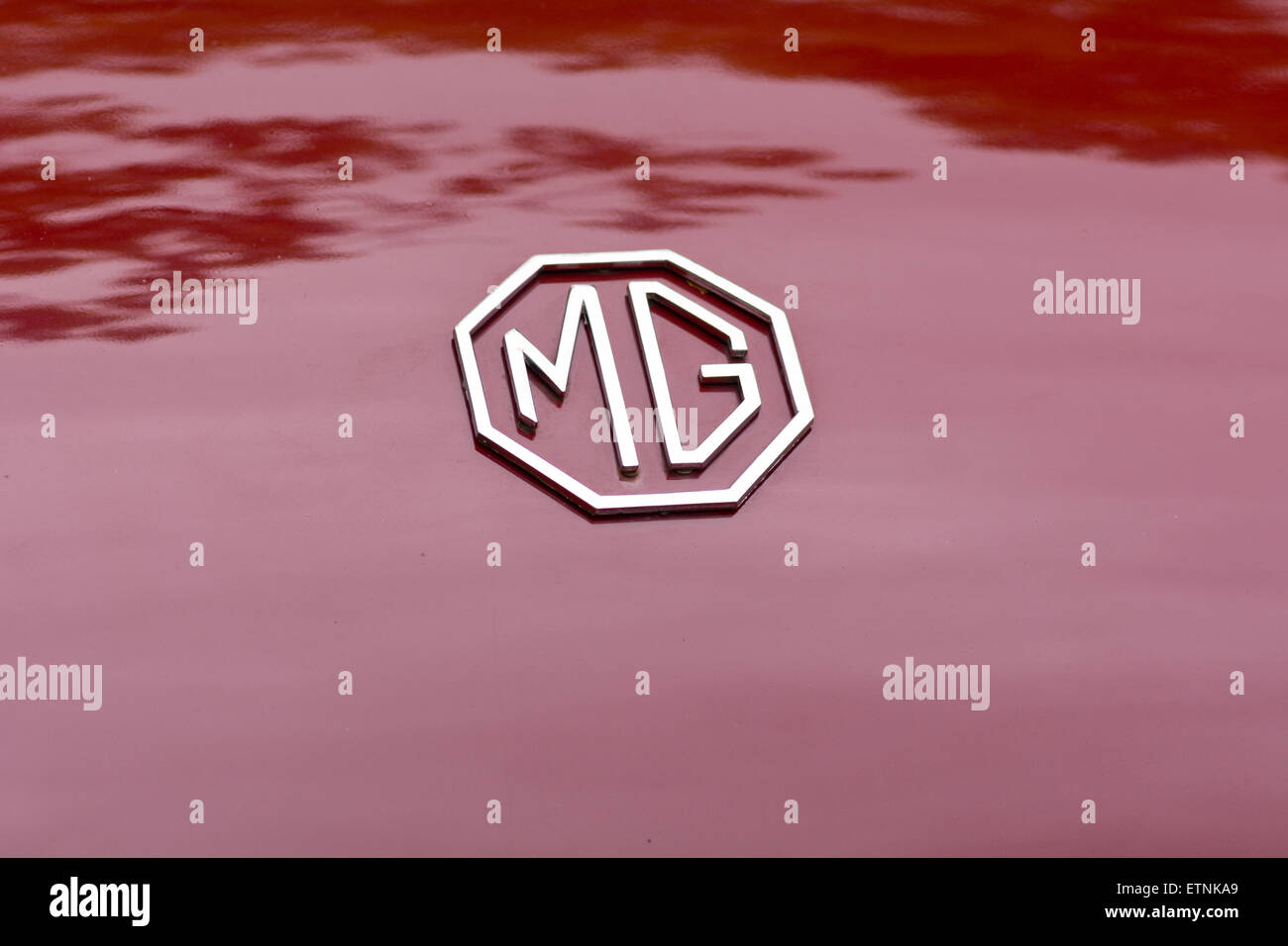 Mg logo brand badge hi-res stock photography and images - Alamy
