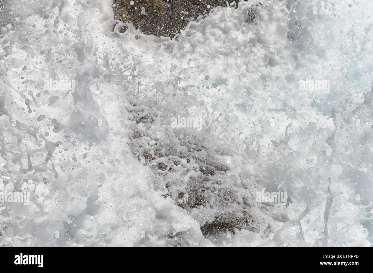 Foam drops hi-res stock photography and images - Alamy