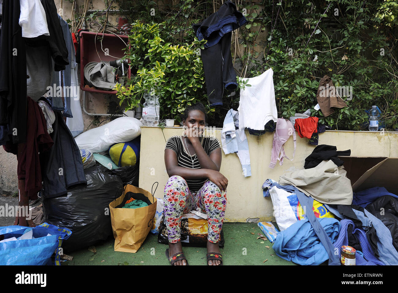 Rome, Rome, Italy. 14th June, 2015. Italy, Rome, Refugees camp in front ...