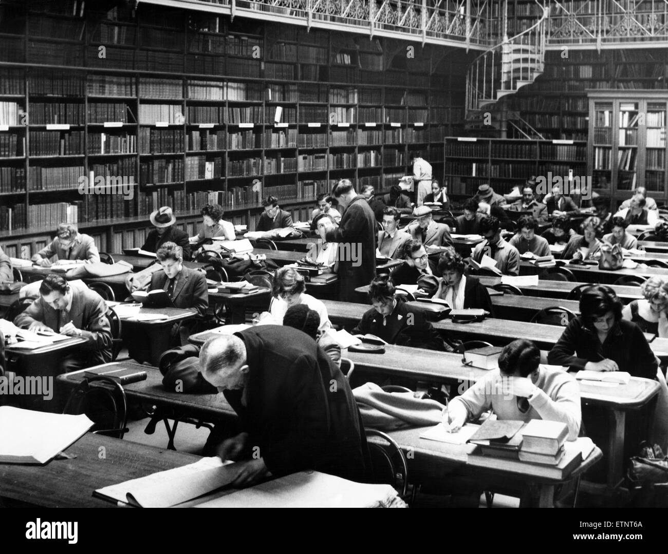 Victorian birmingham reference library hi-res stock photography and ...