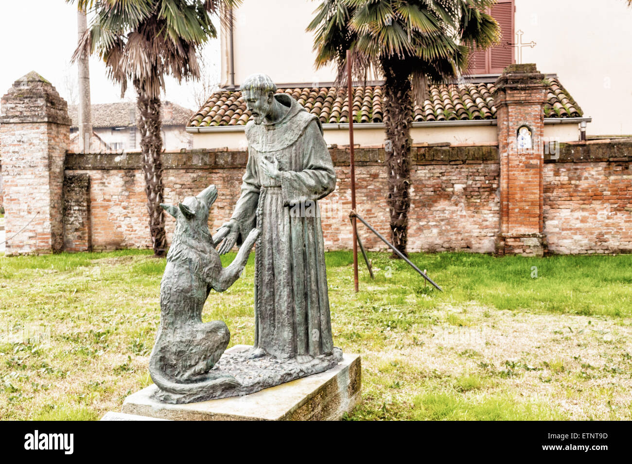The statue represents the meeting of Saint Francis and the wolf and it ...