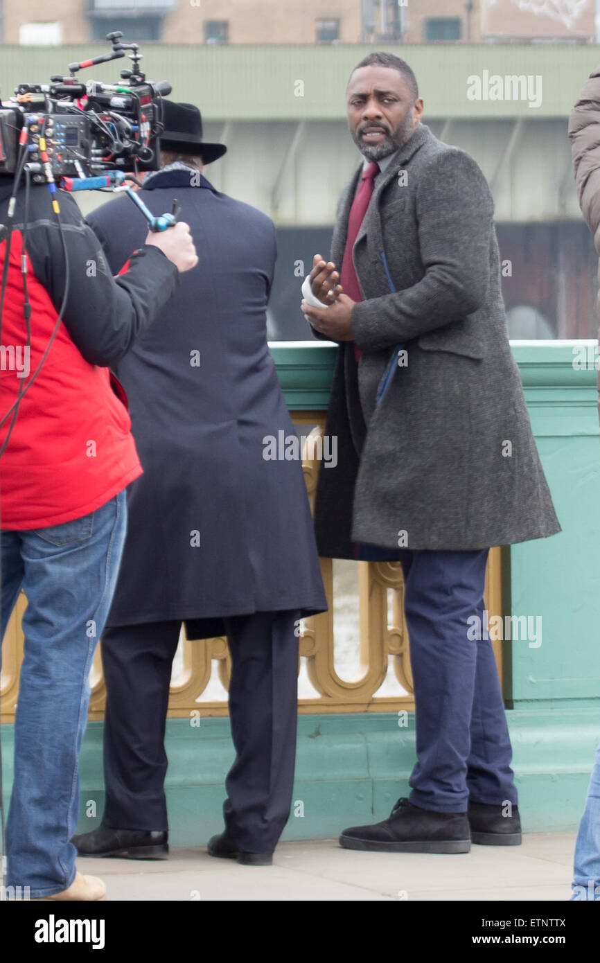 Idris Elba is seen with a hand injury whilst filming 'Luther' on ...