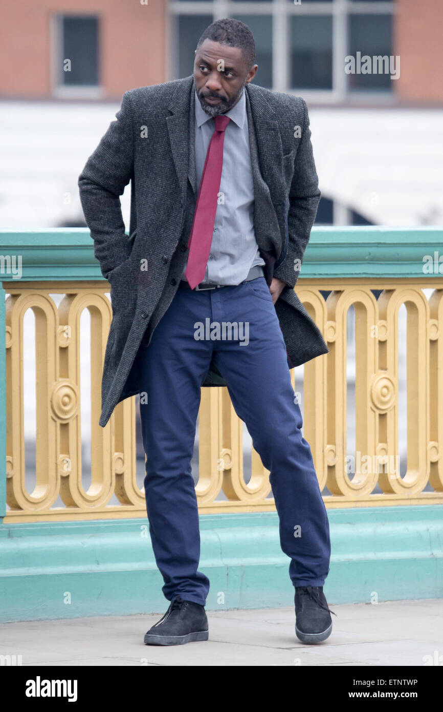 Idris Elba is seen with a hand injury whilst filming 'Luther' on ...