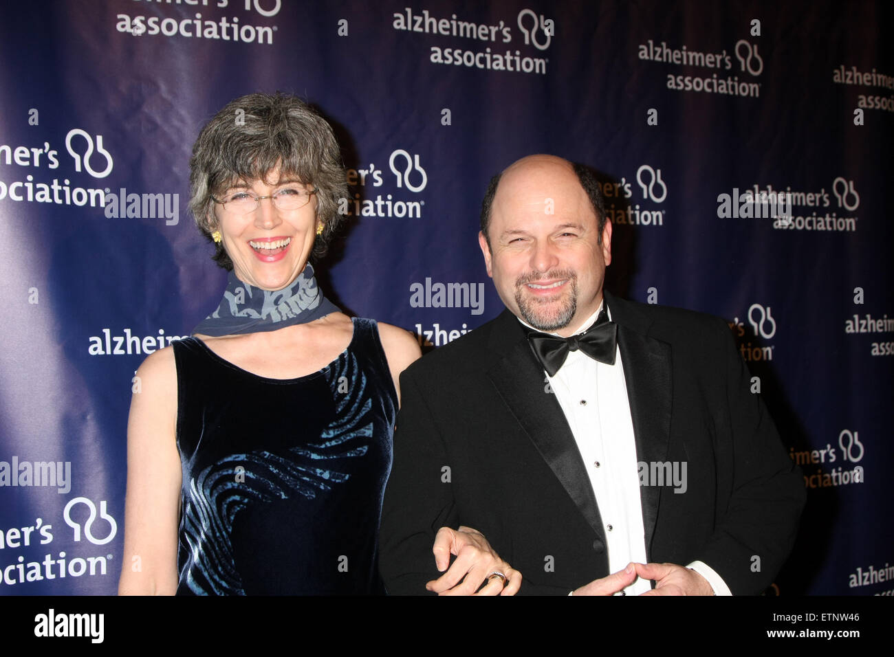 Daena e title and jason alexander hi-res stock photography and images ...