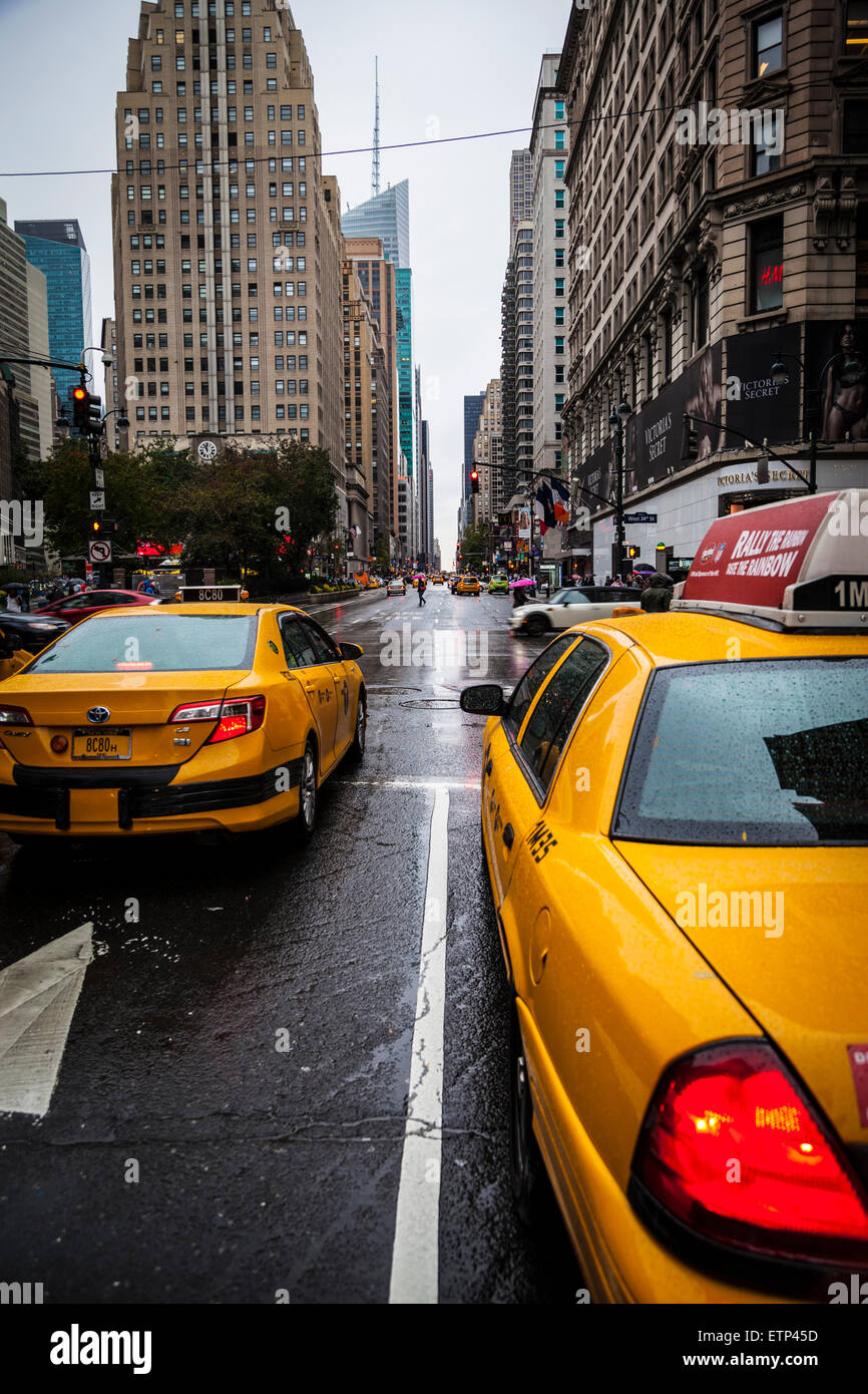 Taxi cabs on the street of New York City Stock Photo - Alamy