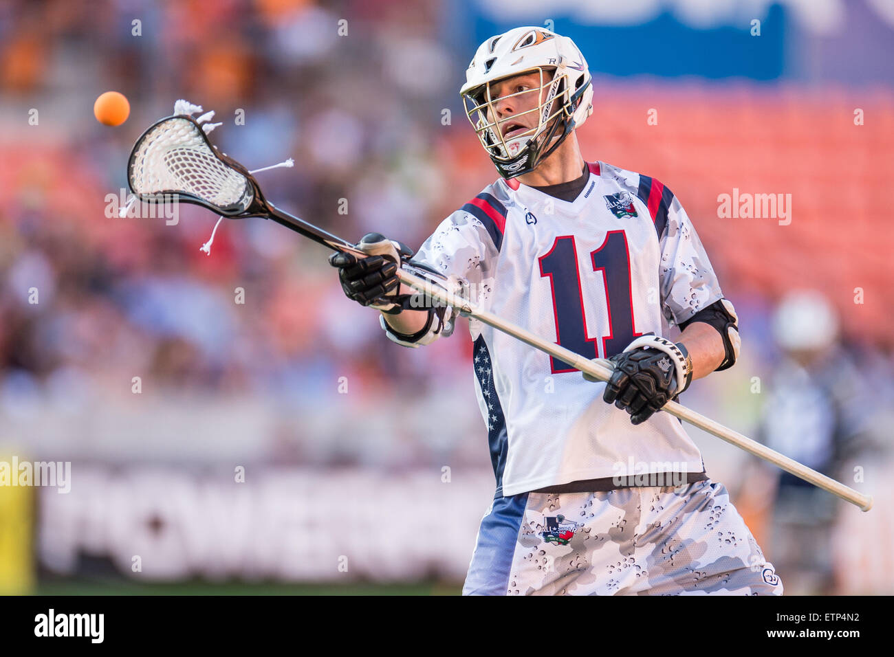 Lacrosse pass hi-res stock photography and images - Alamy