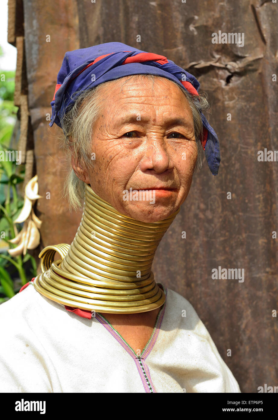 Long neck woman in myanmar myanmar burma giraffe neck asia hi-res stock ...