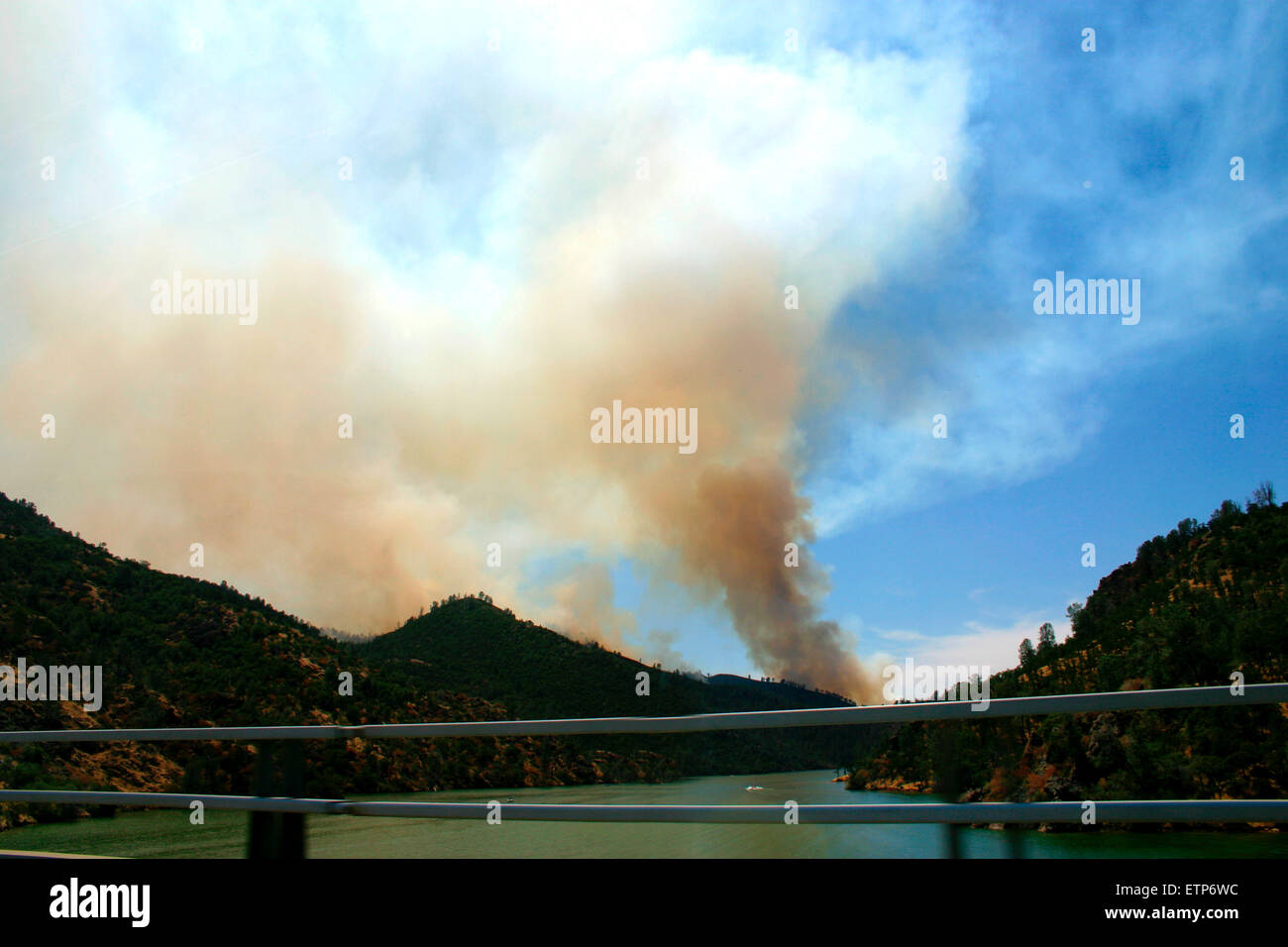 Fire and white ashes hi-res stock photography and images - Alamy