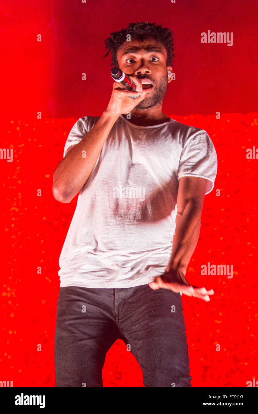 Donald glover 2015 hi-res stock photography and images - Alamy