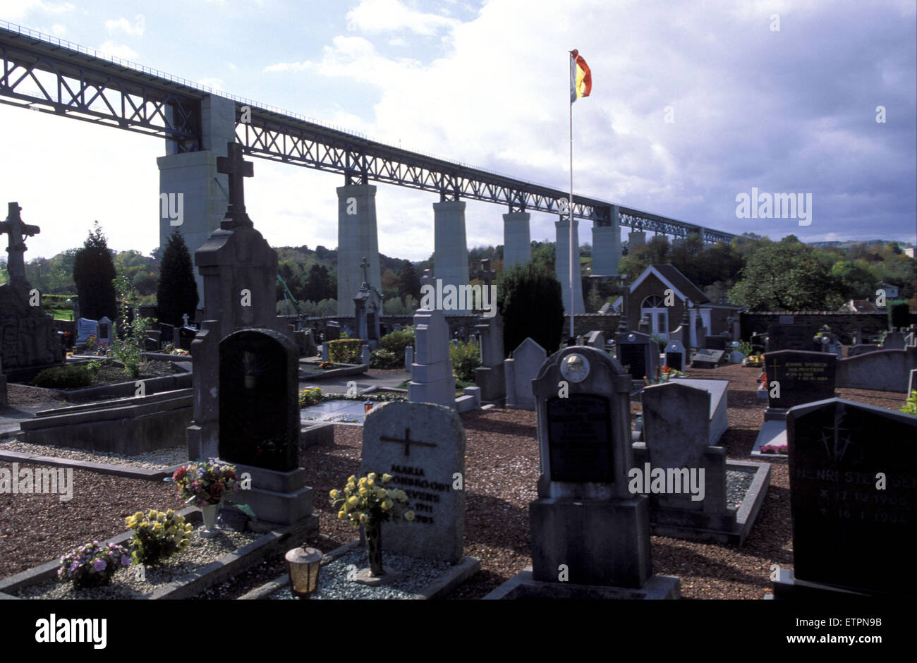 BEL, Belgium, Eastbelgium, Moresnet, cemetery and railroad bridge ...