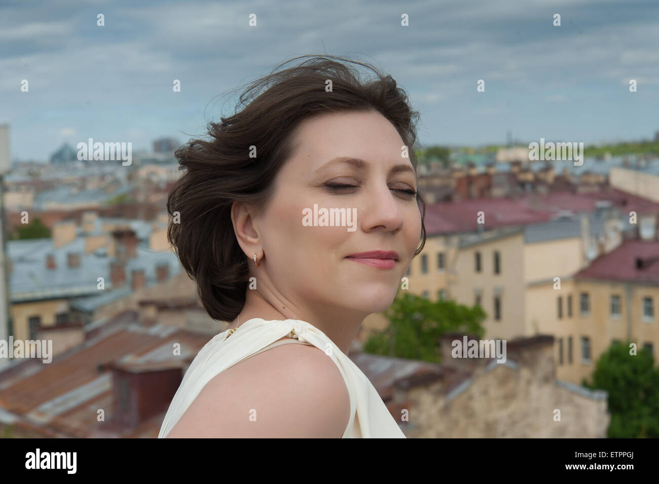 Portrait gorgeous smiling woman hi-res stock photography and images - Alamy