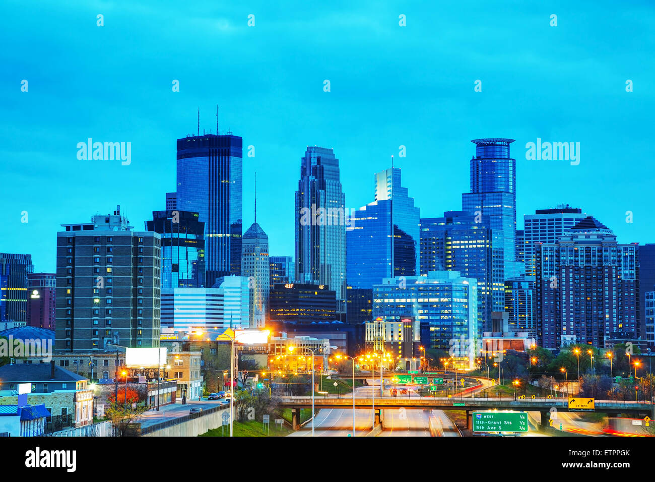 Downtown Minneapolis, Minnesota early in the morning Stock Photo - Alamy