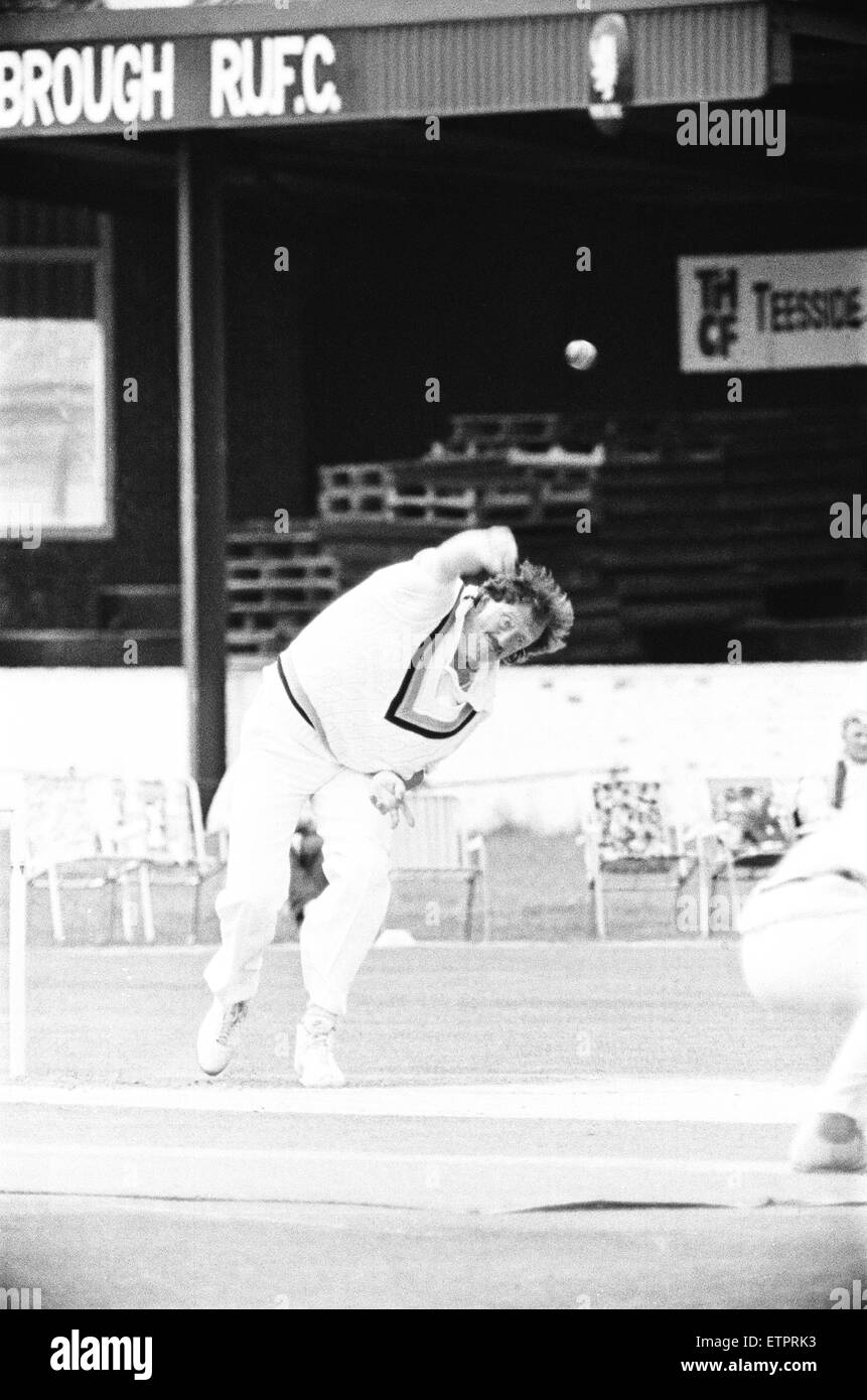 Cricket yorkshires hi-res stock photography and images - Alamy