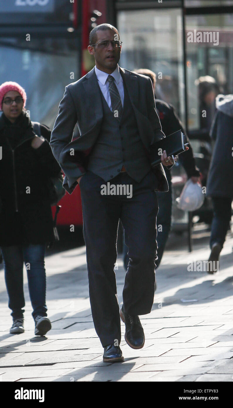 Clarke Carlisle arrives at Highbury magistrates on a drink driving ...