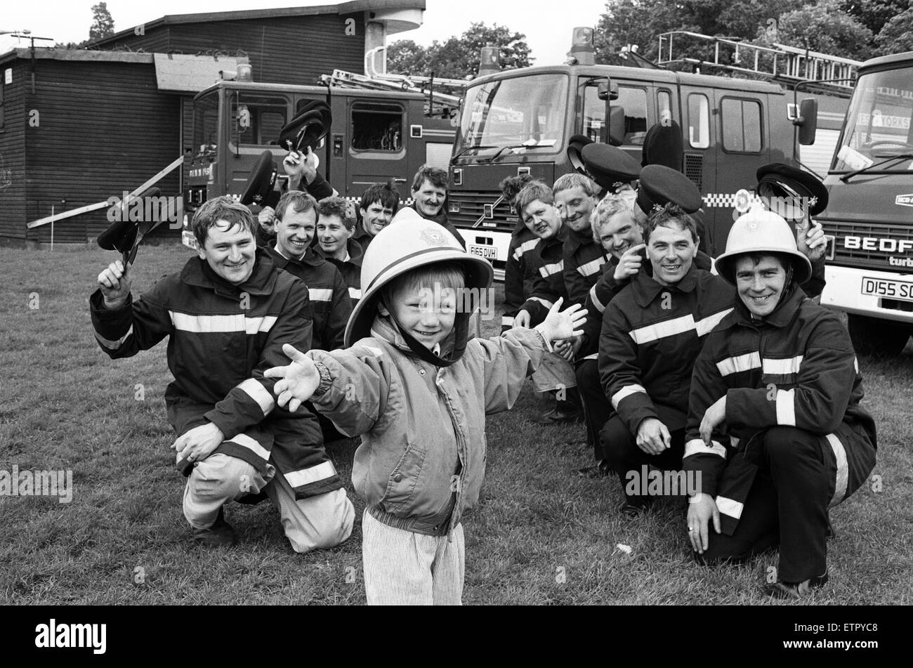1980s Ambulance High Resolution Stock Photography and Images - Alamy