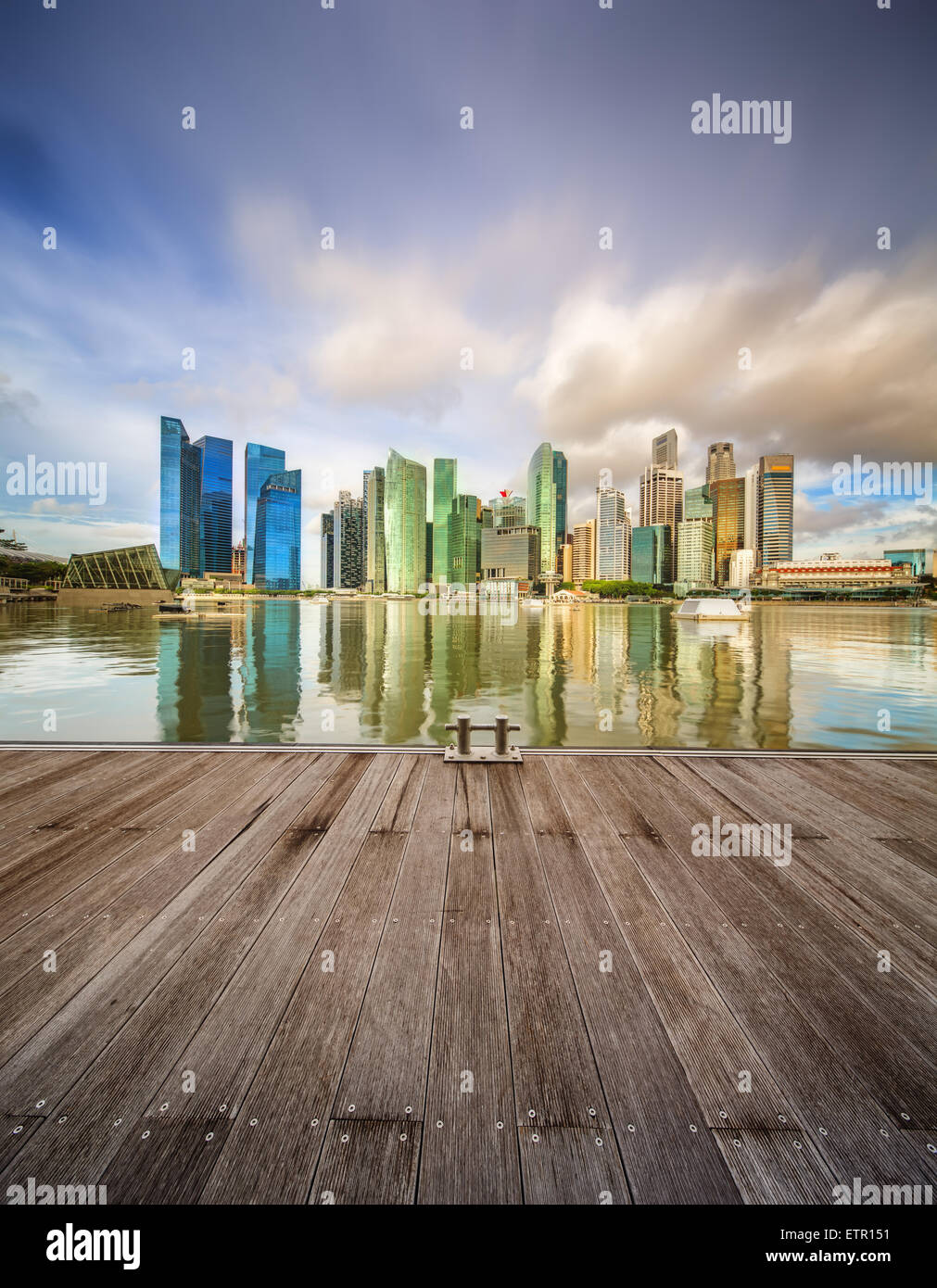 Singapore Skyline and view of skyscrapers on Marina Bay Stock Photo - Alamy