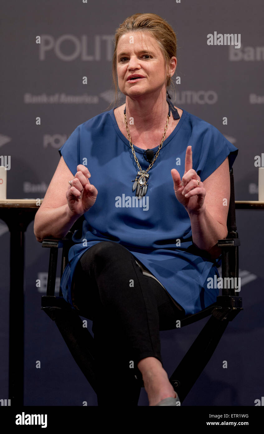 Communications director jennifer palmieri hi-res stock photography and ...