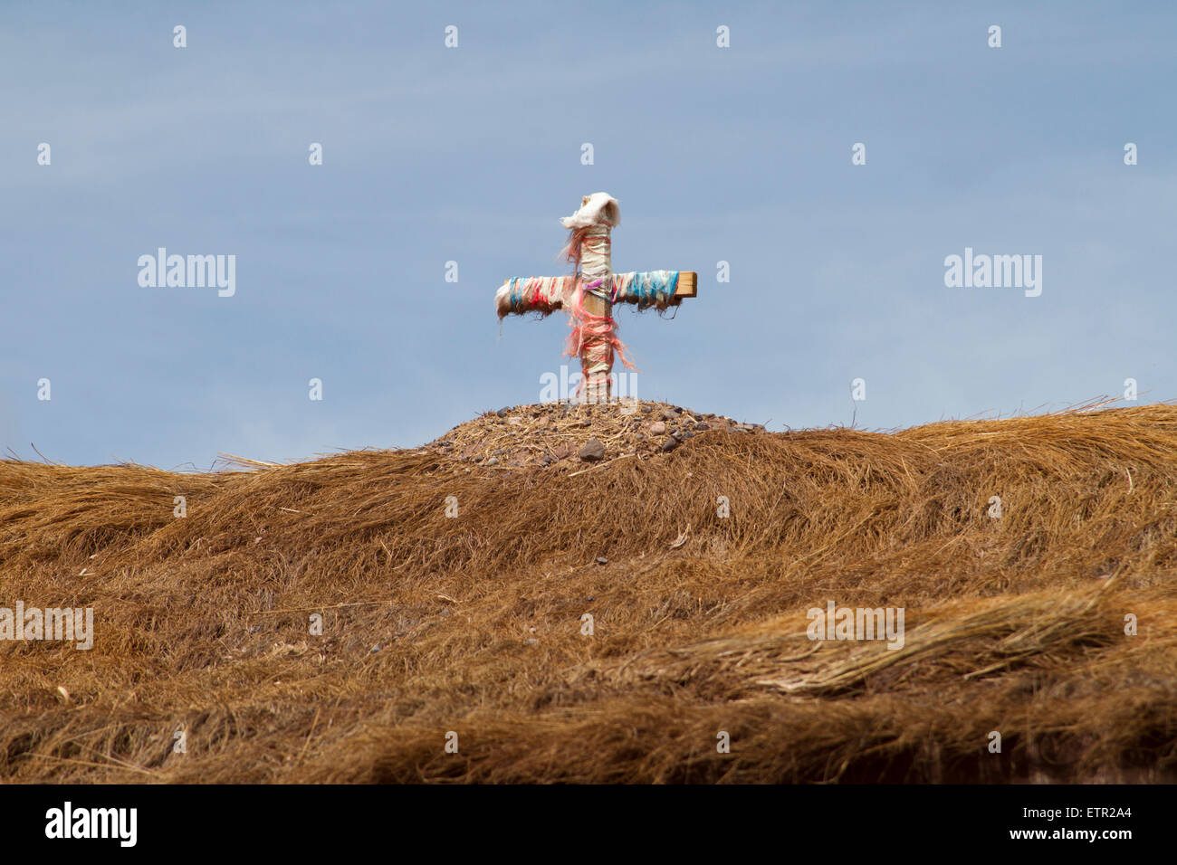 Straw cross hi-res stock photography and images - Alamy