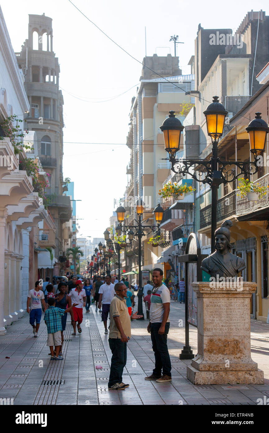 The Dominican Republic, Santo Domingo, Zona Colonial, Calle El Conde ...