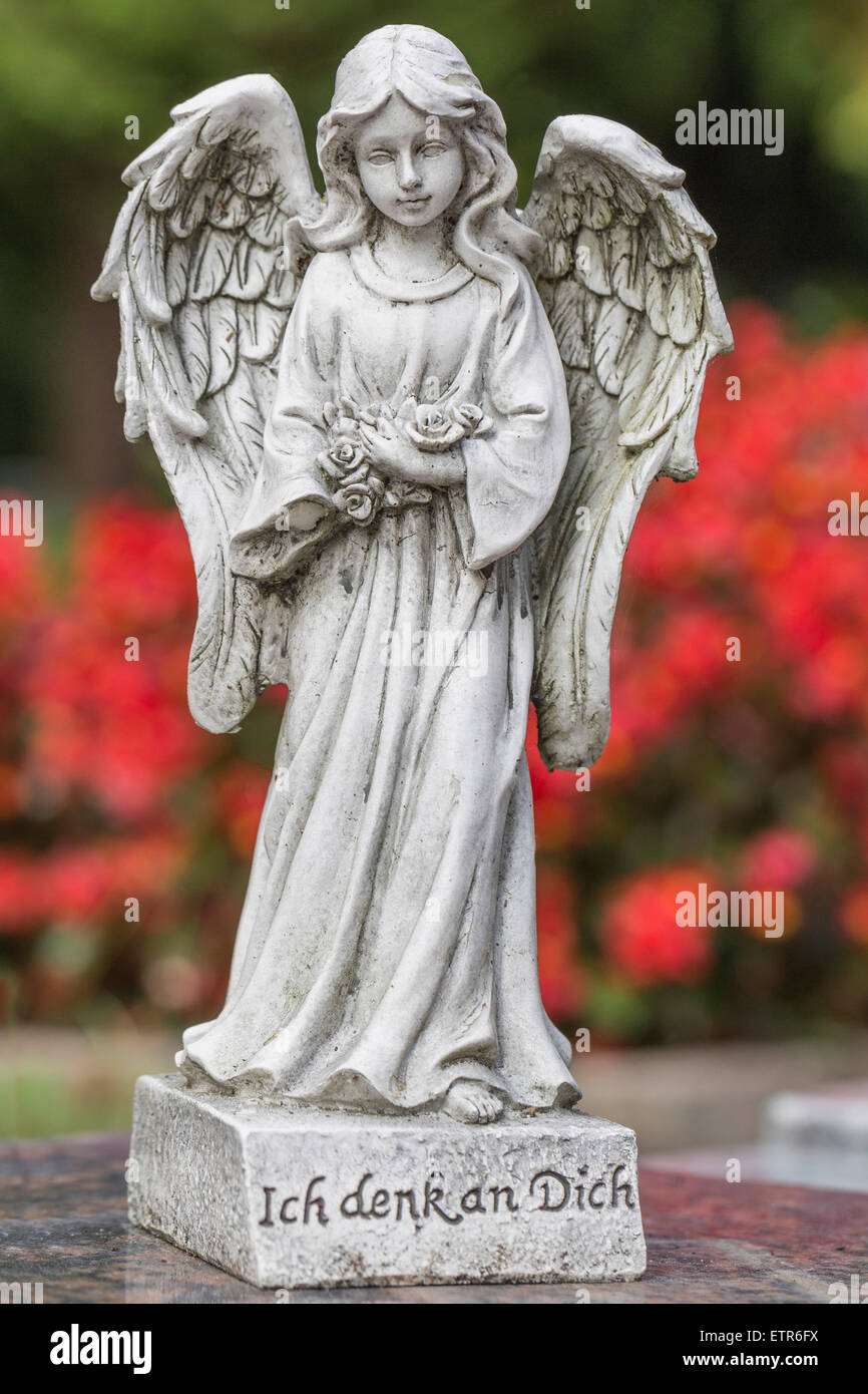 Angel figure, lettering, 'I think of you', cemetery of Aldenburg ...
